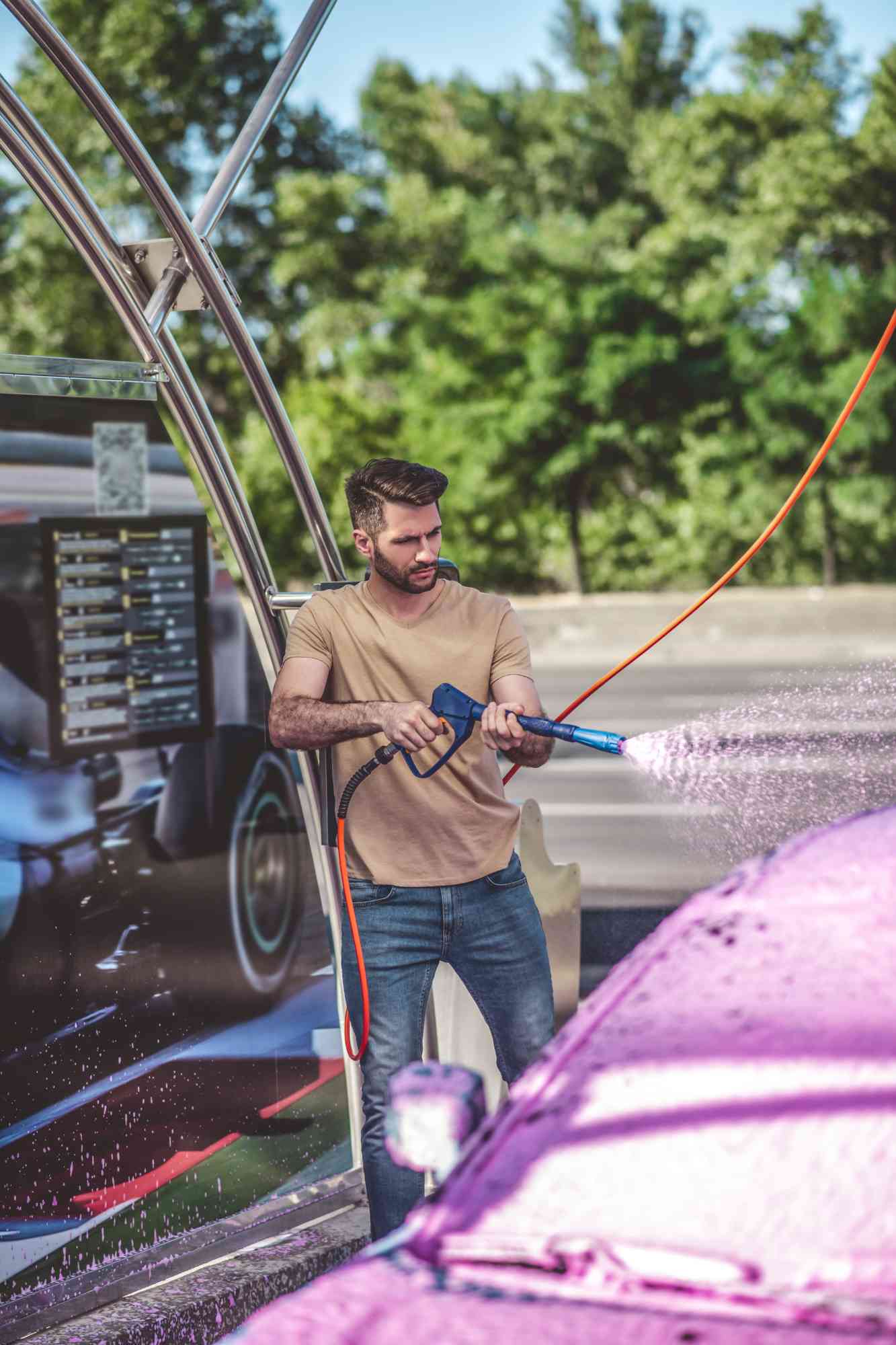Blogbeitrag: Wie du dein Auto optimal wachst – Tipps zur perfekten ...